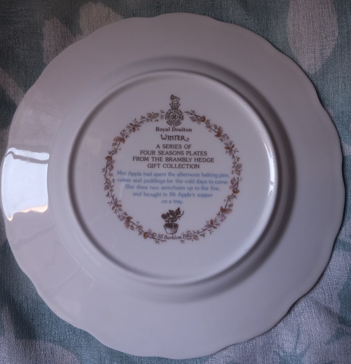 Royal Doulton Brambly Hedge Winter Plate for 1982 - Etsy
