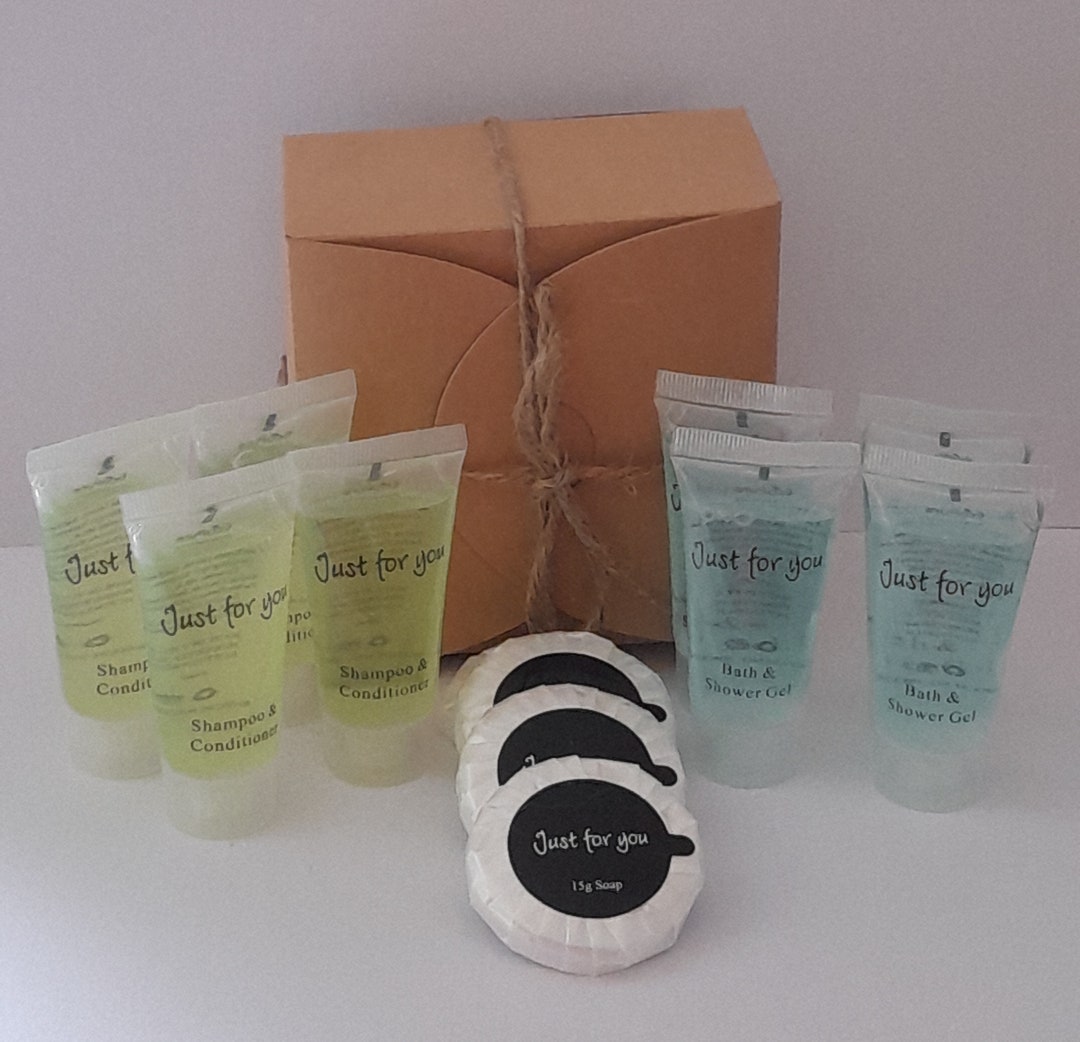 5 Gift Boxes With Toiletries, Ideal for Xmas/wedding Favours - 12 Items ...