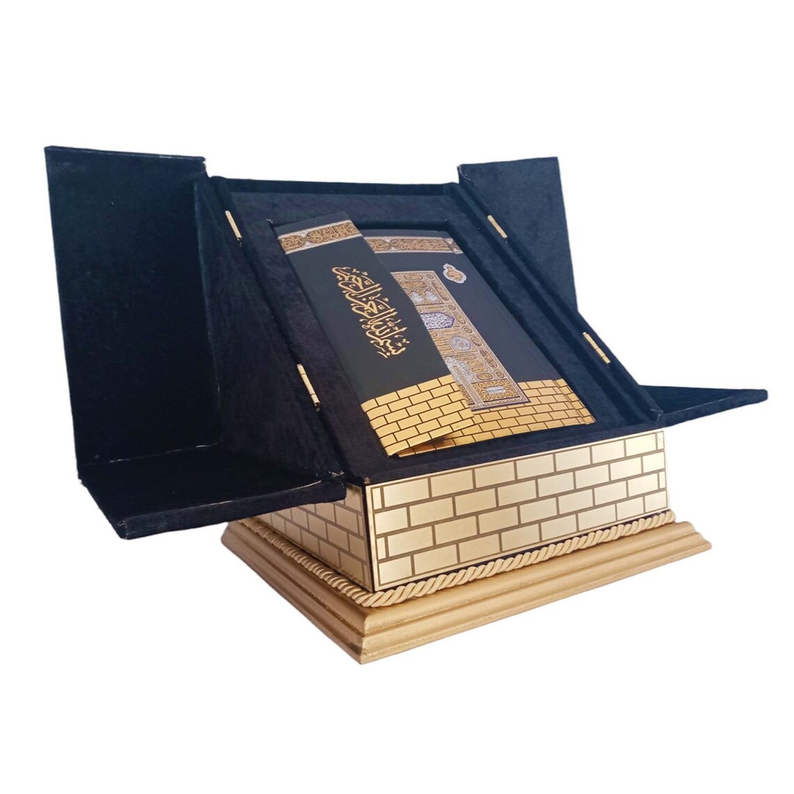 The Noble Qur’an, Mus'haf Shareef, Elegant Packaging in the Shape of ...