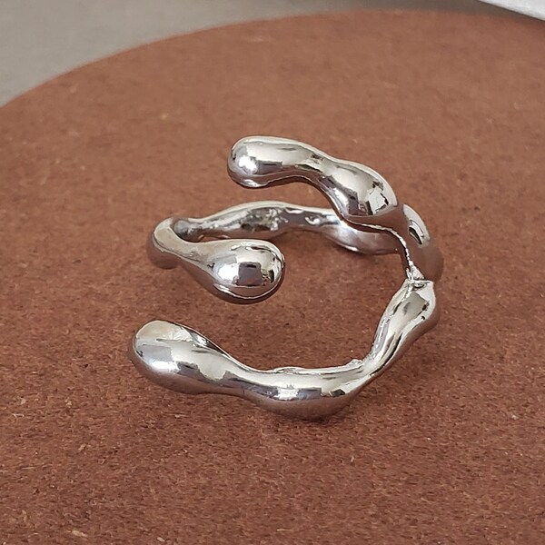 Alien Ring - Etsy