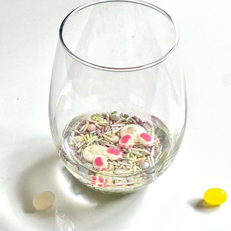 Easter Wine Glass - Etsy