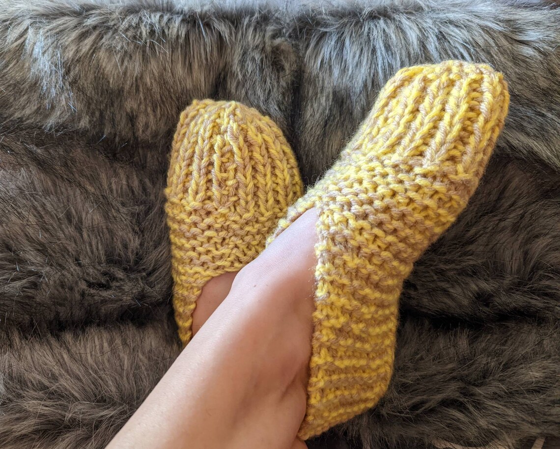 Knitted Slippers/ Handmade Slippers/ Grandma's Slipper - Etsy