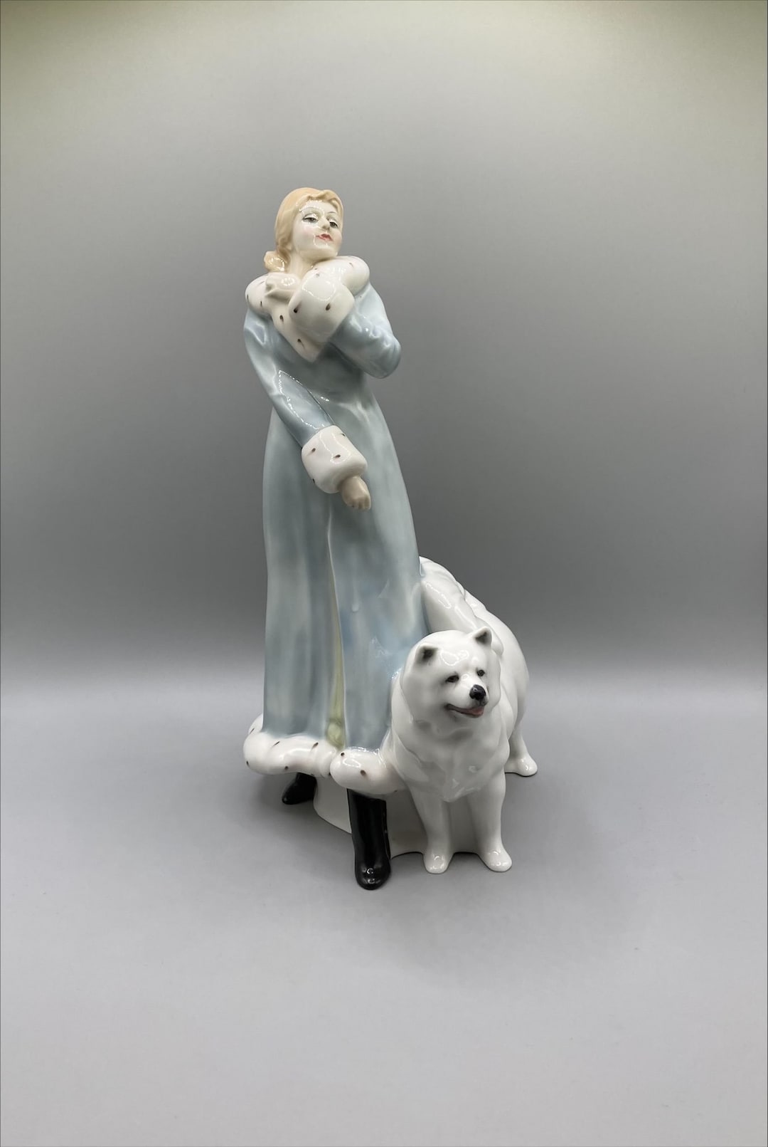 Royal Doulton A Winters Walk HN 3052 Figurine, Reflections by Royal ...