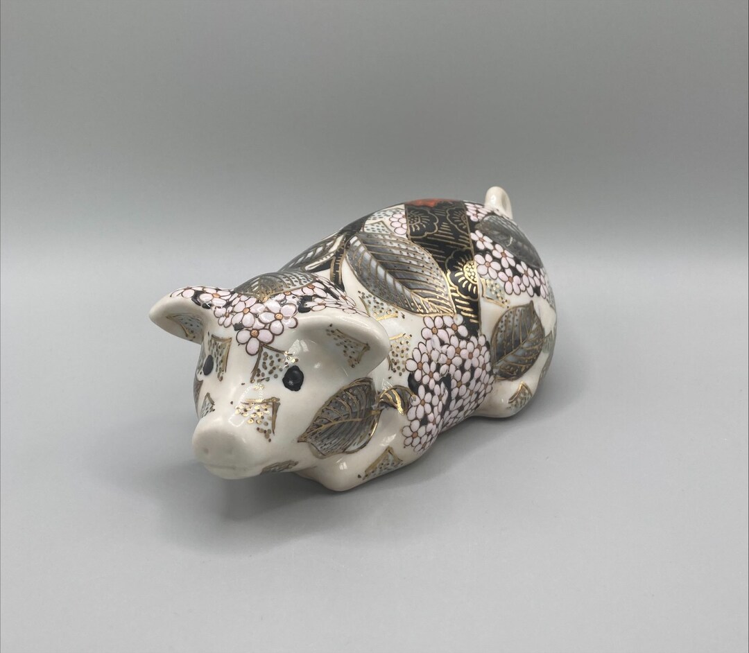 Rare Vintage Pig Figurine, Floral Pattern, Chinese Hand Painted ...