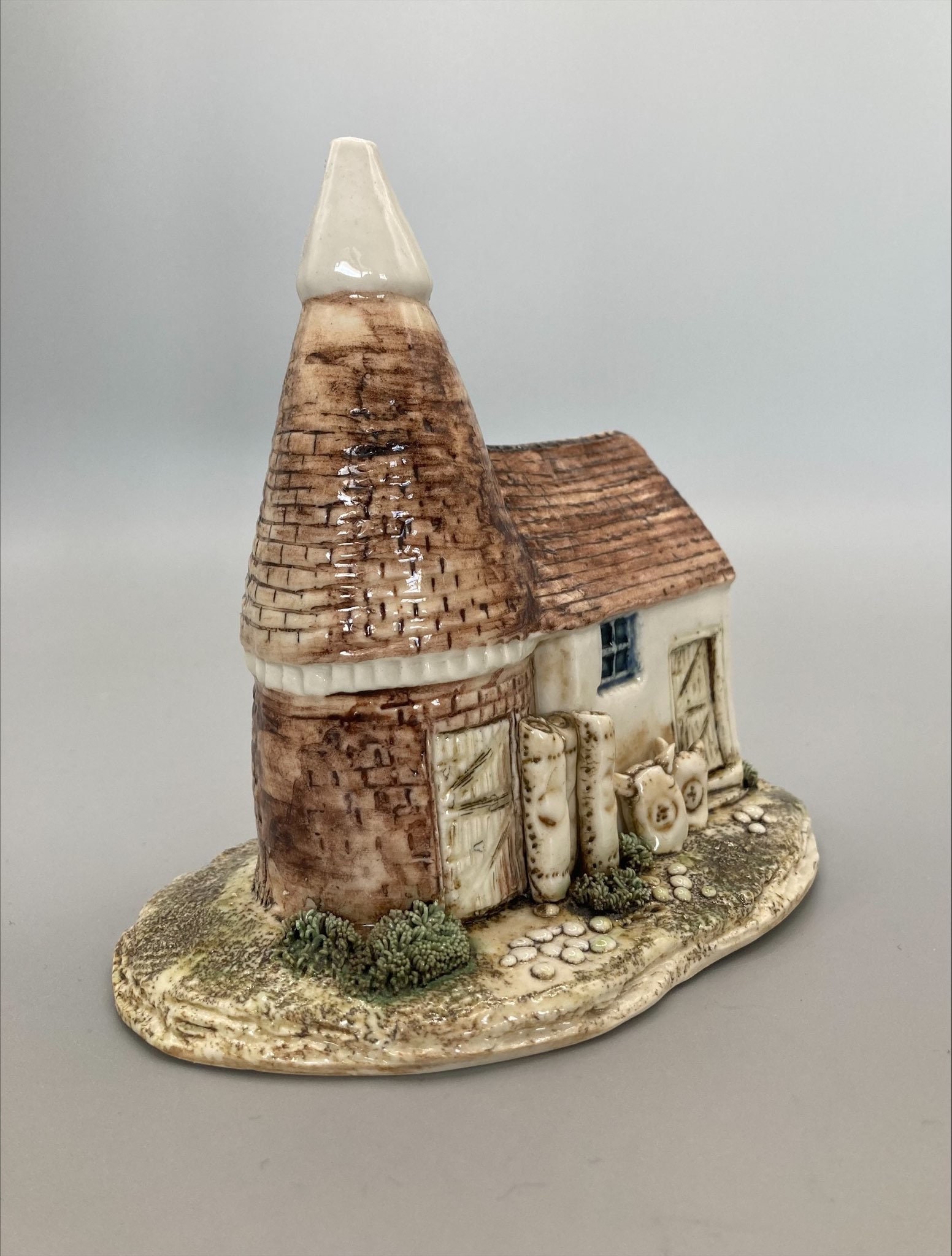 Ceramic House Figurine Vintage Ceramic Figurine of Village - Etsy
