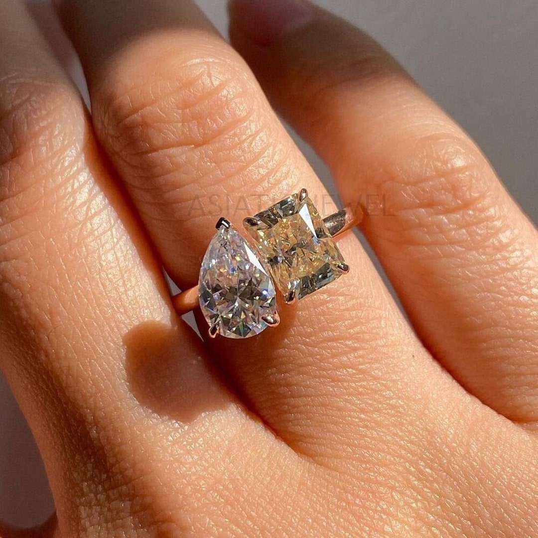 Toi Et Moi Honey Yellow Radiant & Pear Cut Moissanite Engagement Ring ...