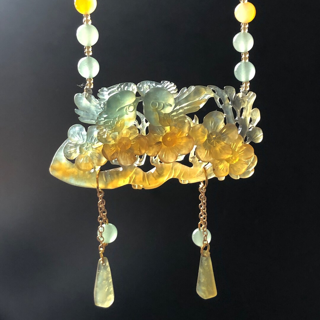 Natural Xiu Jade ( Serpentine ) Hand Carved Magpie Birds and Flower ...