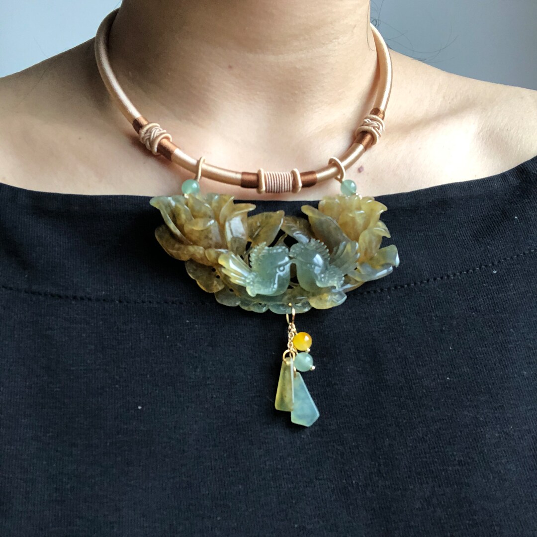 Natural Xiu Jade (serpentine) Hand Carved Magpie Birds and Rose Flower ...