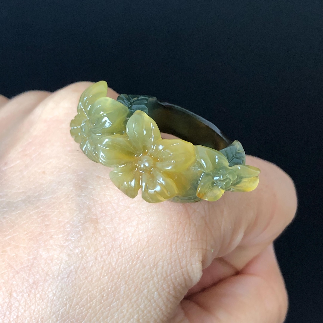 Natural Xiu Jade Serpentine Hand Carved Lily Flower Blooming Ring | 16 ...