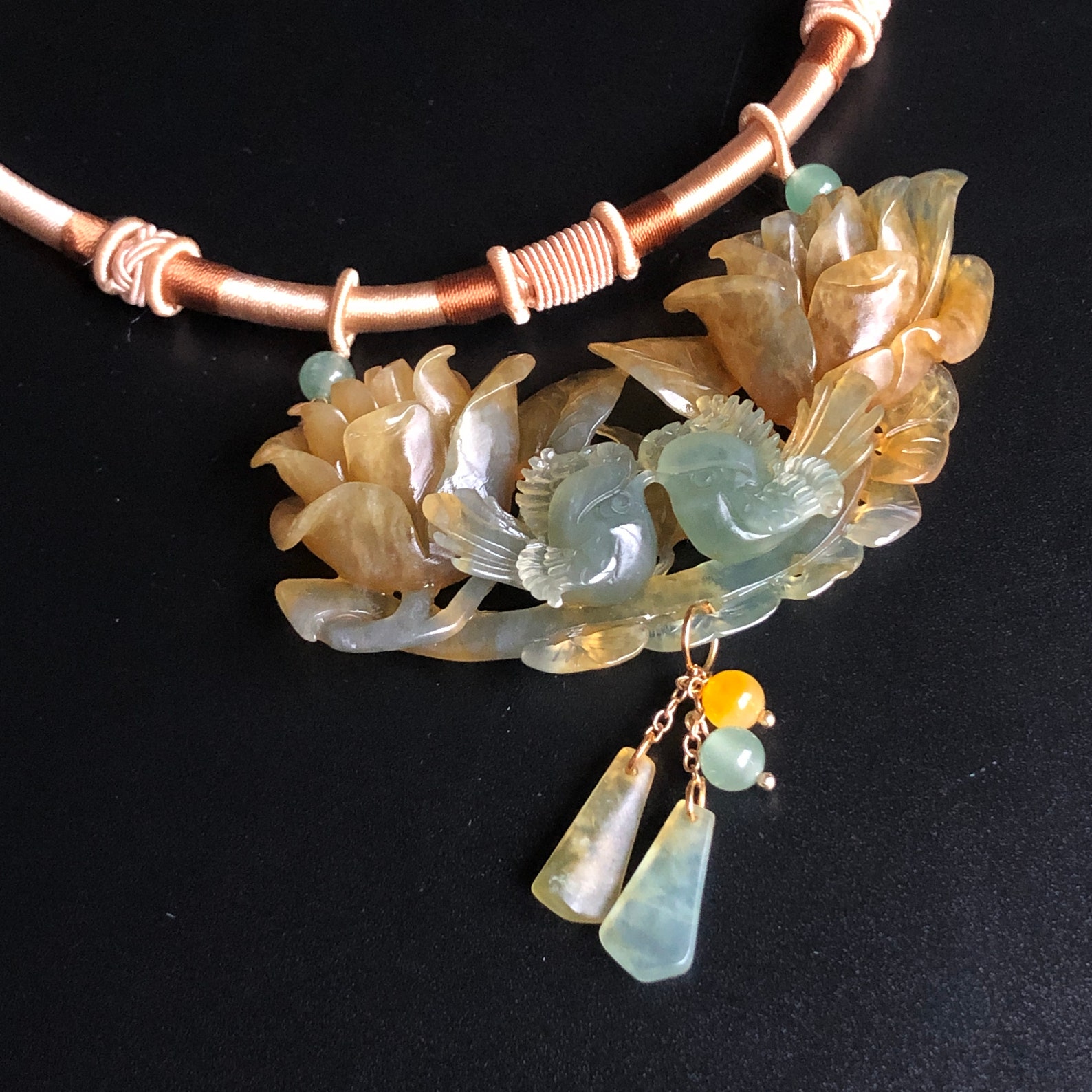 Natural Xiu Jade (serpentine) Hand Carved Magpie Birds and Rose Flower ...
