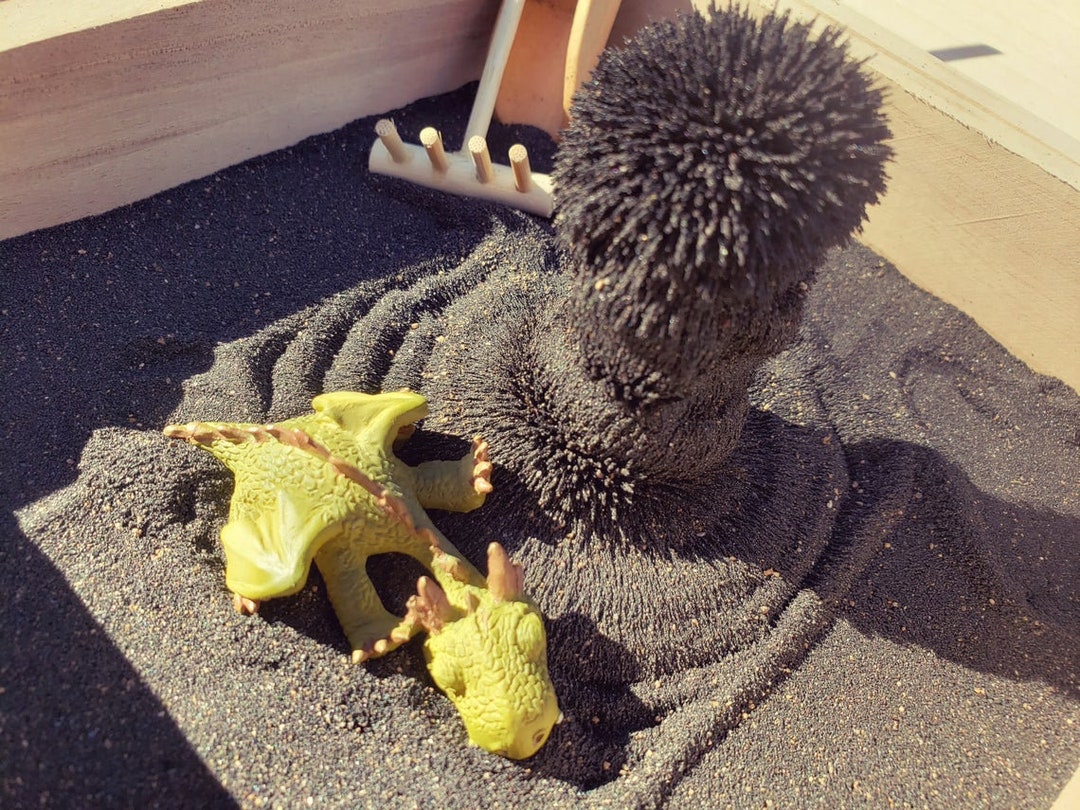 Zen Garden With Unique Magnetic Sand, a Green Dragon and Magnets ...
