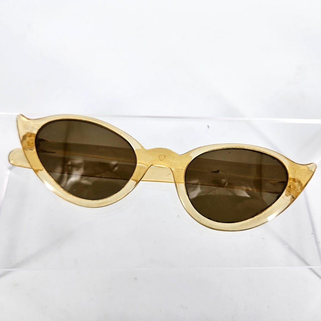 Vint 1950s Style Sun Glass Cat Eye Wear Gold Clear Straight Temple Arm ...