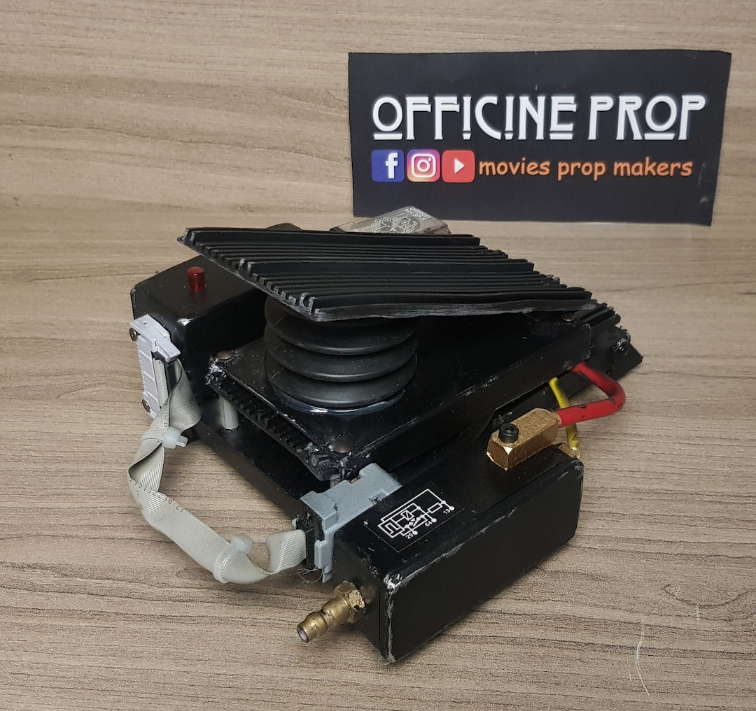 Ghostbusters Prop Ghost Trap Pedal AFTERLIFE LEGACY Spirit of Halloween ...