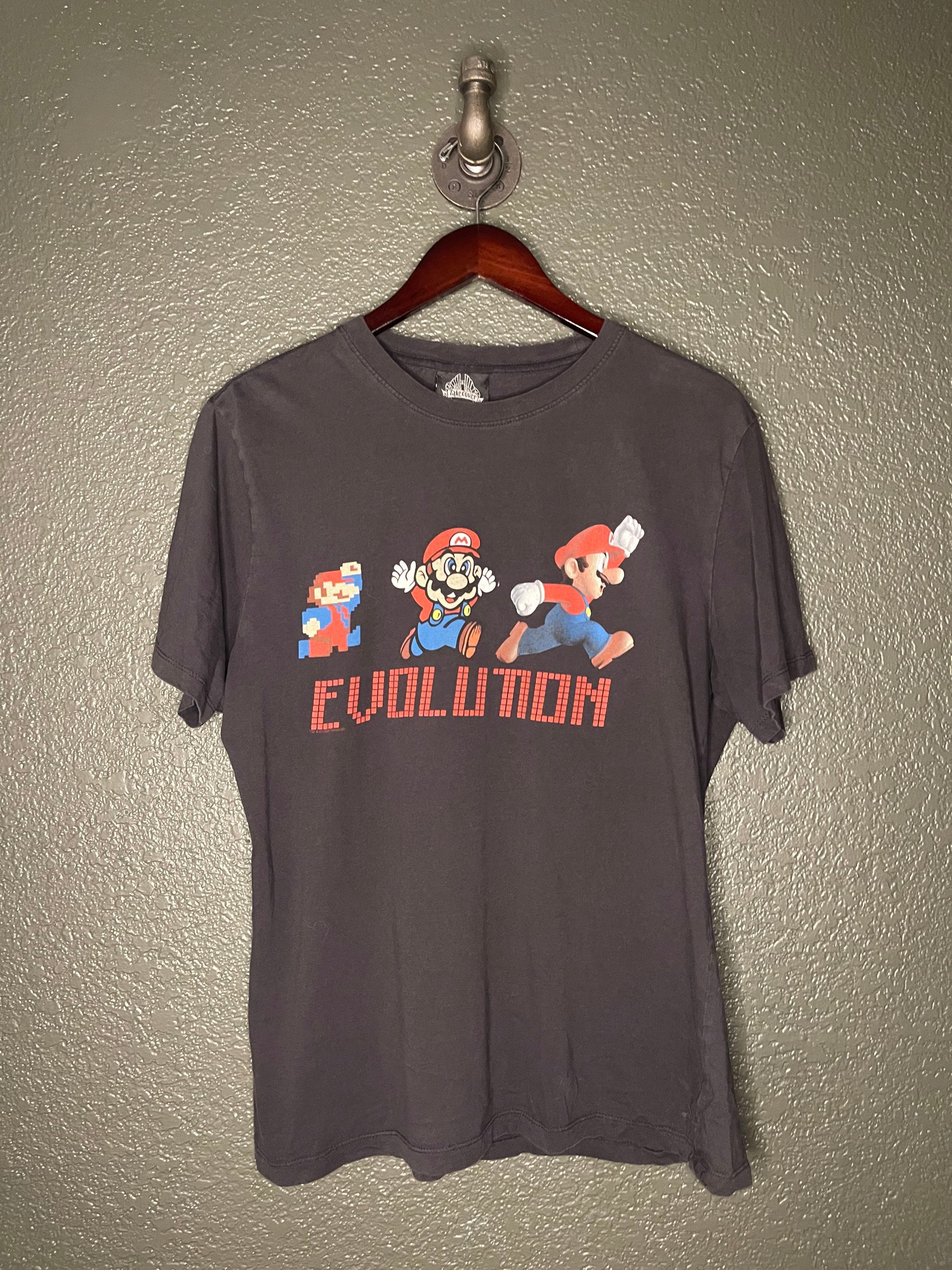 Super Mario Bros - 2000s Vintage Evolution Shirt - M - Etsy