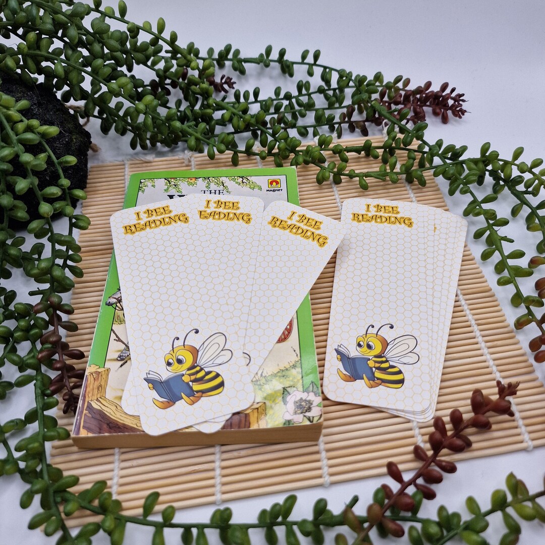 Bee Bookmark - Illustrated Bumblebee Bookmark | Book Accessories, Book ...