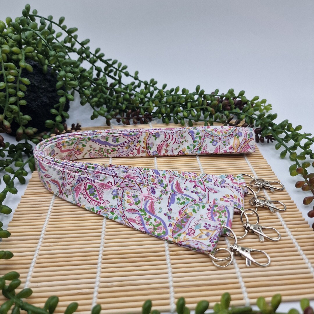 Handmade Pretty White Floral Lanyard for Work/college ID Badge, Flowers ...