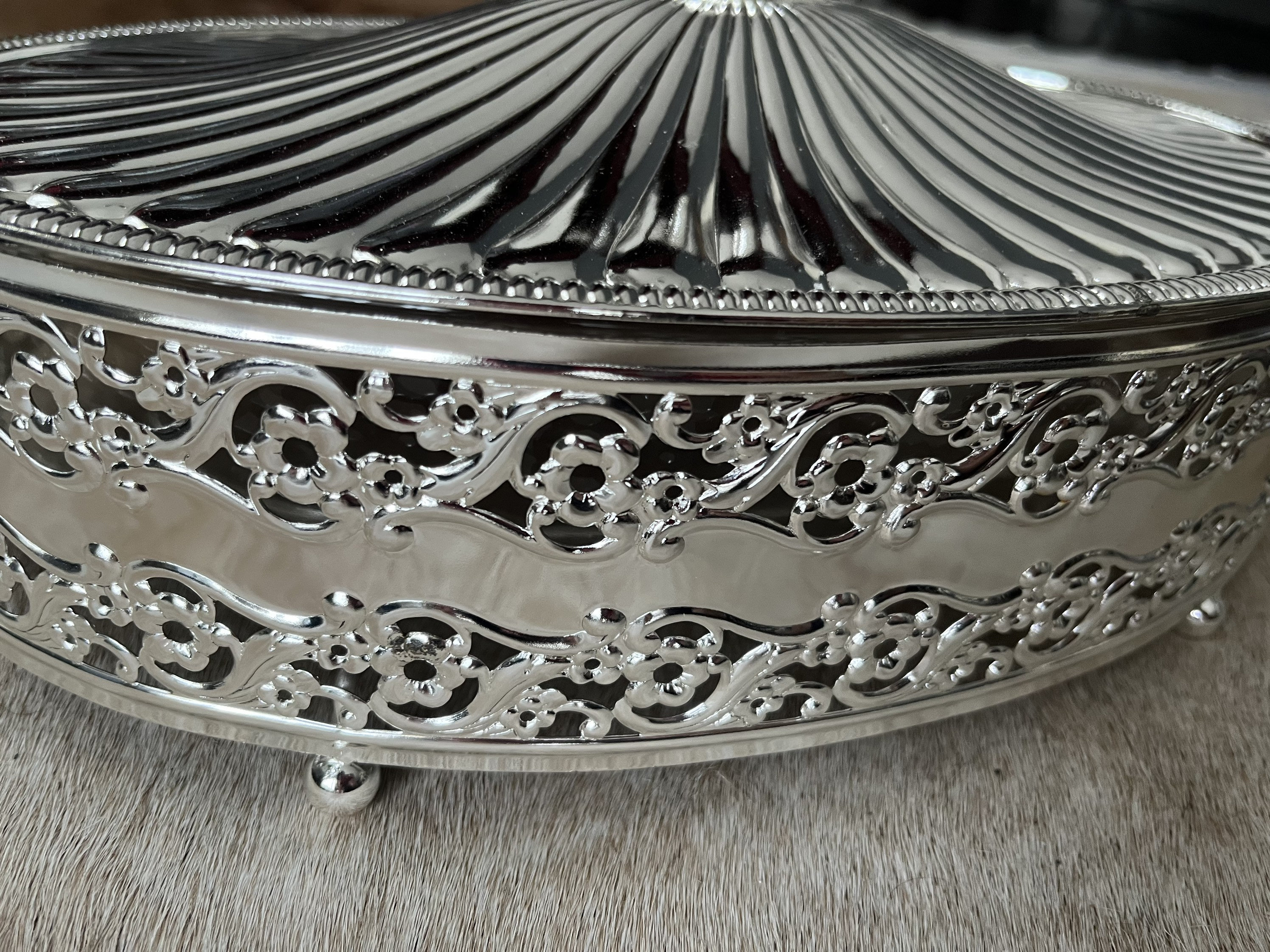 Vintage Large Oval Pyrex Tureen Vegetable Dish With Silver - Etsy