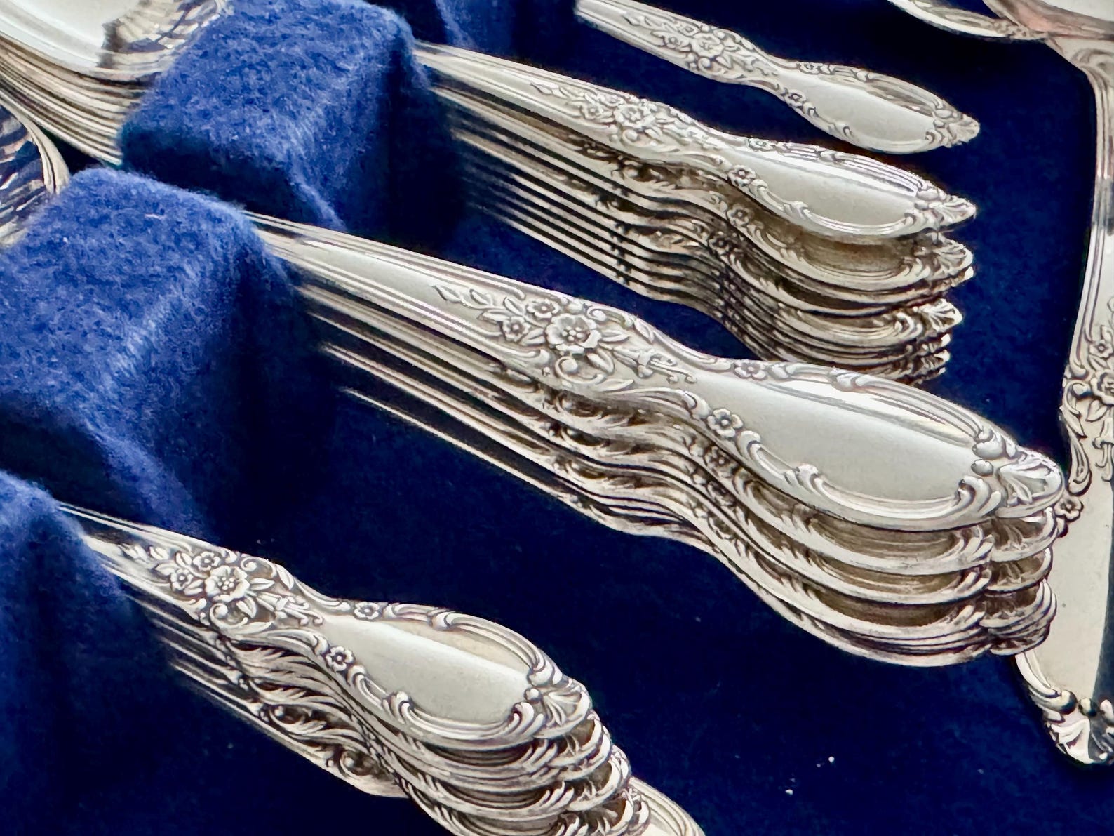 Victorian Rose Silverplate Flatware Set: 53-piece Service for 8 - Etsy