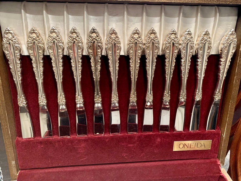 Royal Grandeur silverplate 1975 by ONEIDA SILVER Complete - Etsy