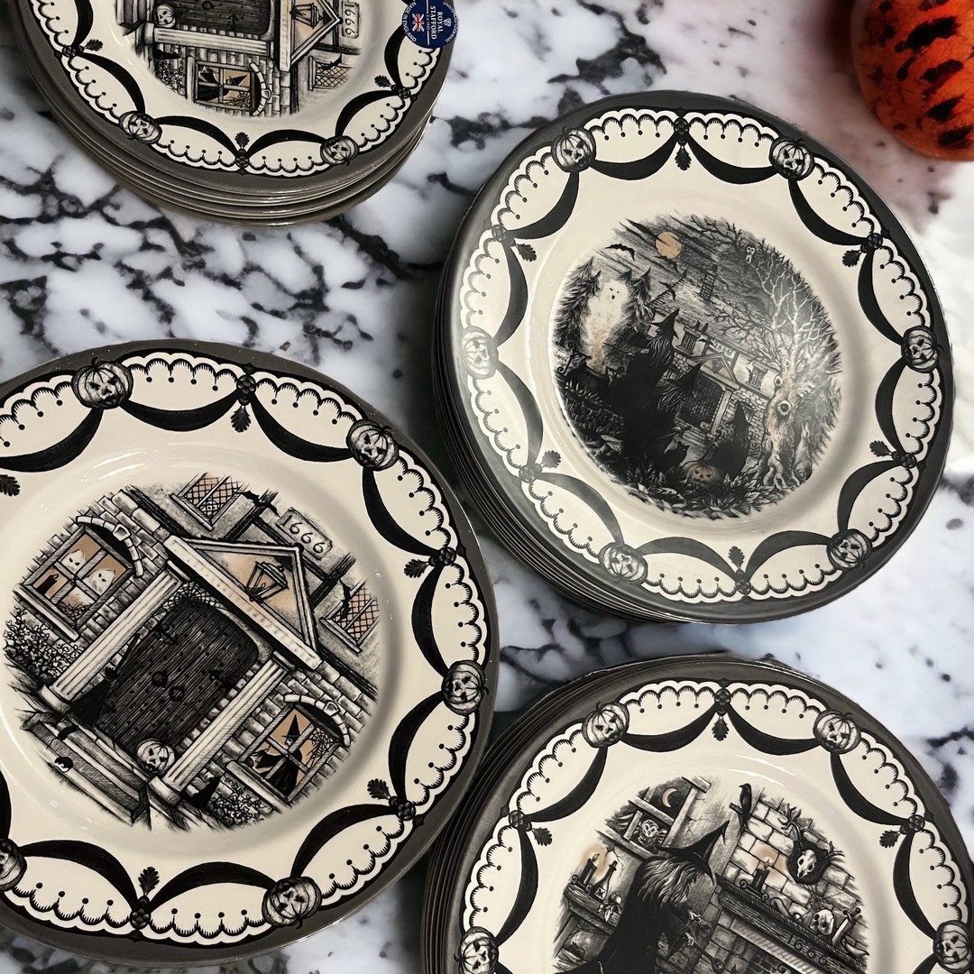Halloween Dinner Plate: Royal Stafford England Wicked Witches Coven (11 ...
