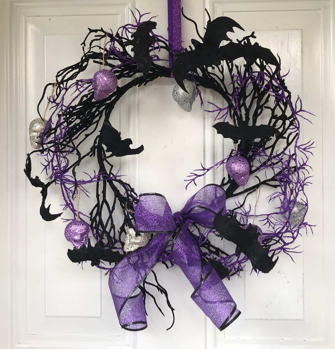 Gone Batty Halloween Wreath - Etsy