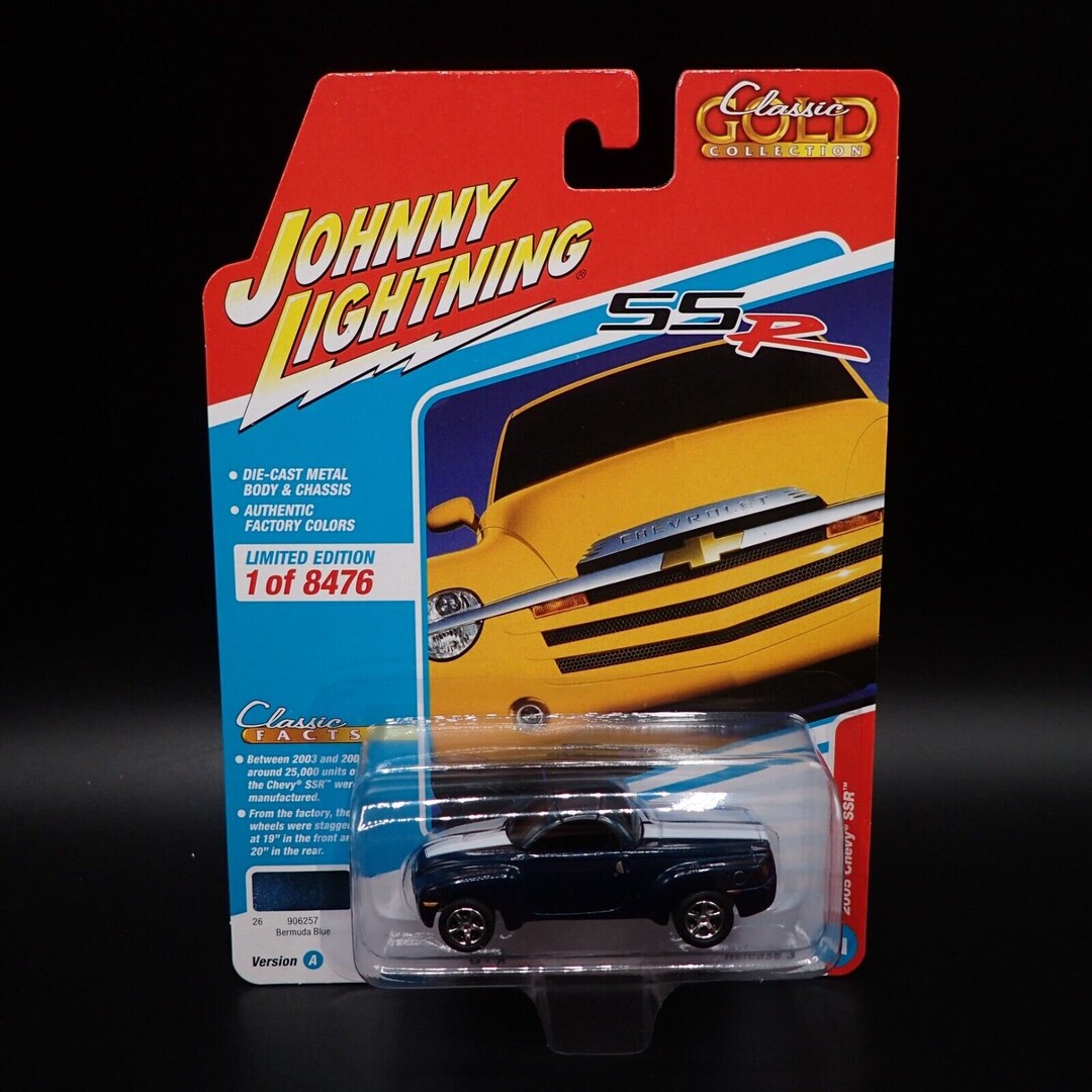 2005 Chevrolet SSR Pickup Bermuda Blue 1/64 Scale Diecast Model by ...