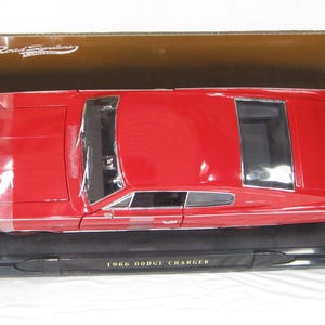 1966 Dodge Charger Red 1/18 Scale Diecast Model Car by ROAD SIGNATURE ...