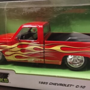 1985 Chevrolet C10 Pickup Red W/flames 1/24 Scale Diecast Model Truck ...