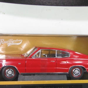 1966 Dodge Charger Red 1/18 Scale Diecast Model Car by ROAD SIGNATURE ...