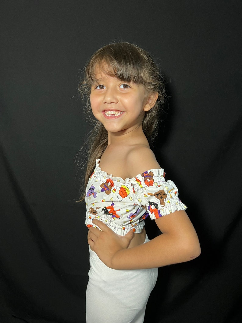 Mickey and Minnie Snack Girls off the Shoulder Top Size 4/5 Girls ...