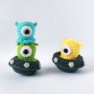 Alien and UFO Crochet Pattern (PDF) Flying Saucer Amigurumi, Crochet ...