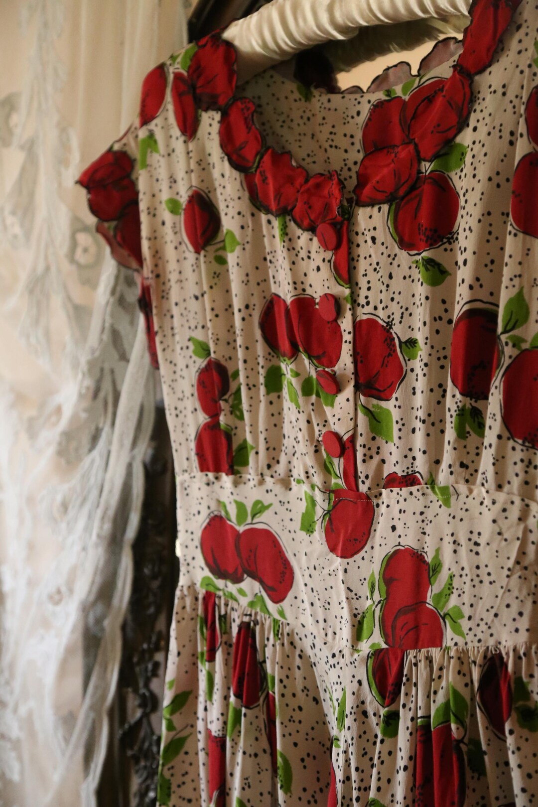 Rare Vintage 1940’s Silk Apple Print Dress | Waist 28” - Etsy