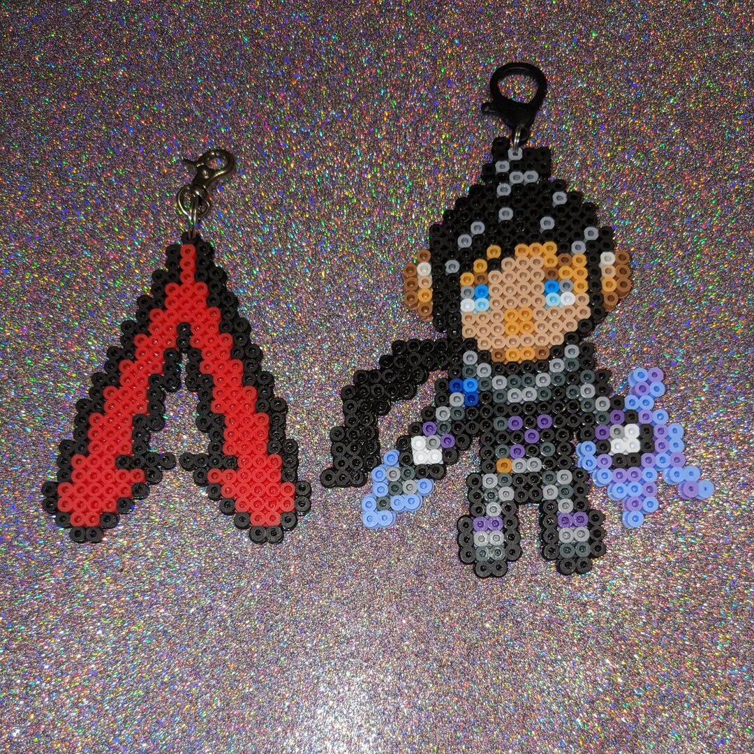 Apex Legends, Custom Keychains, Bead Art - Etsy