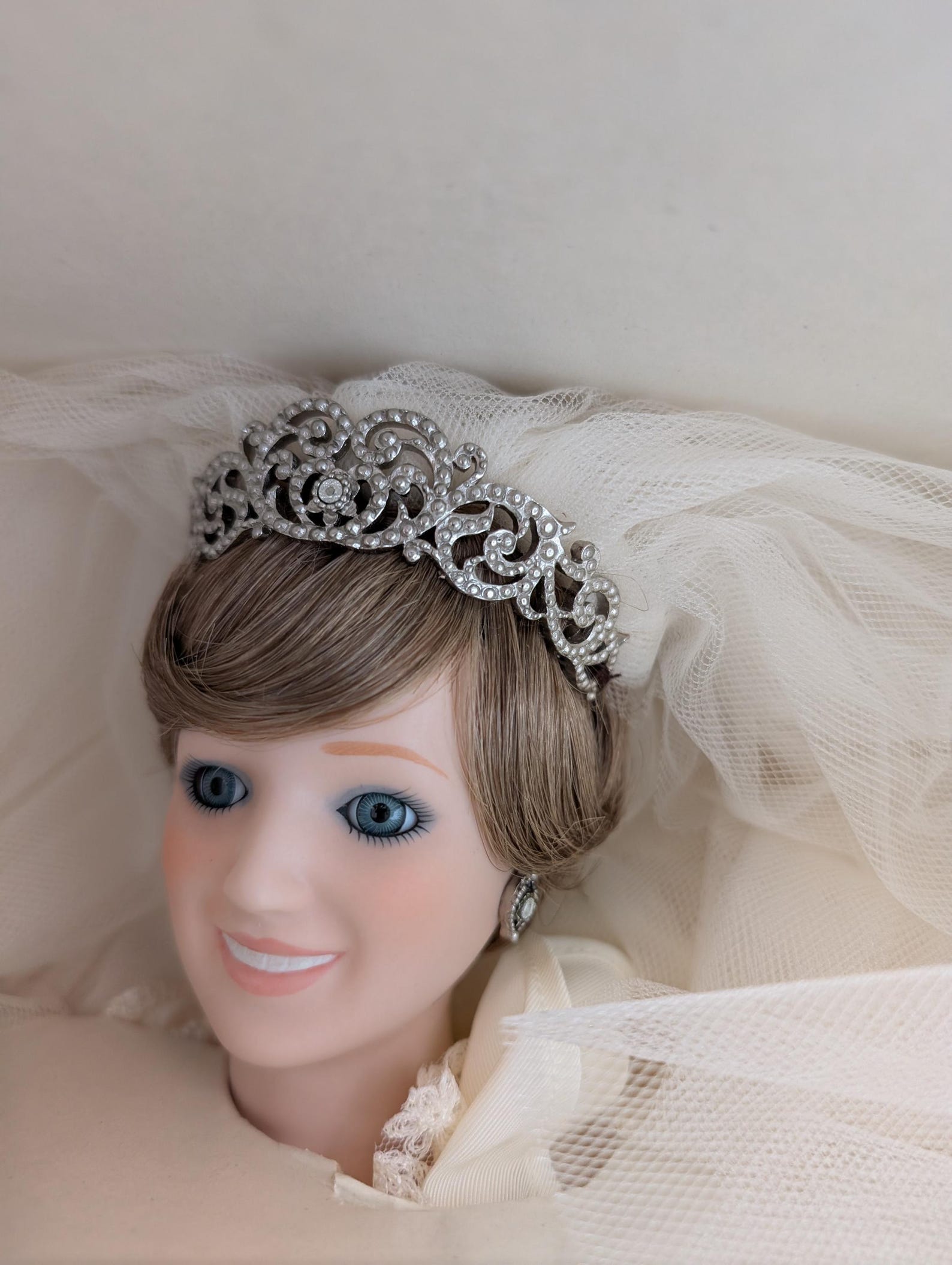 Diana, Princess of Wales Bride Doll and Prince Charles Bridegroom Doll ...