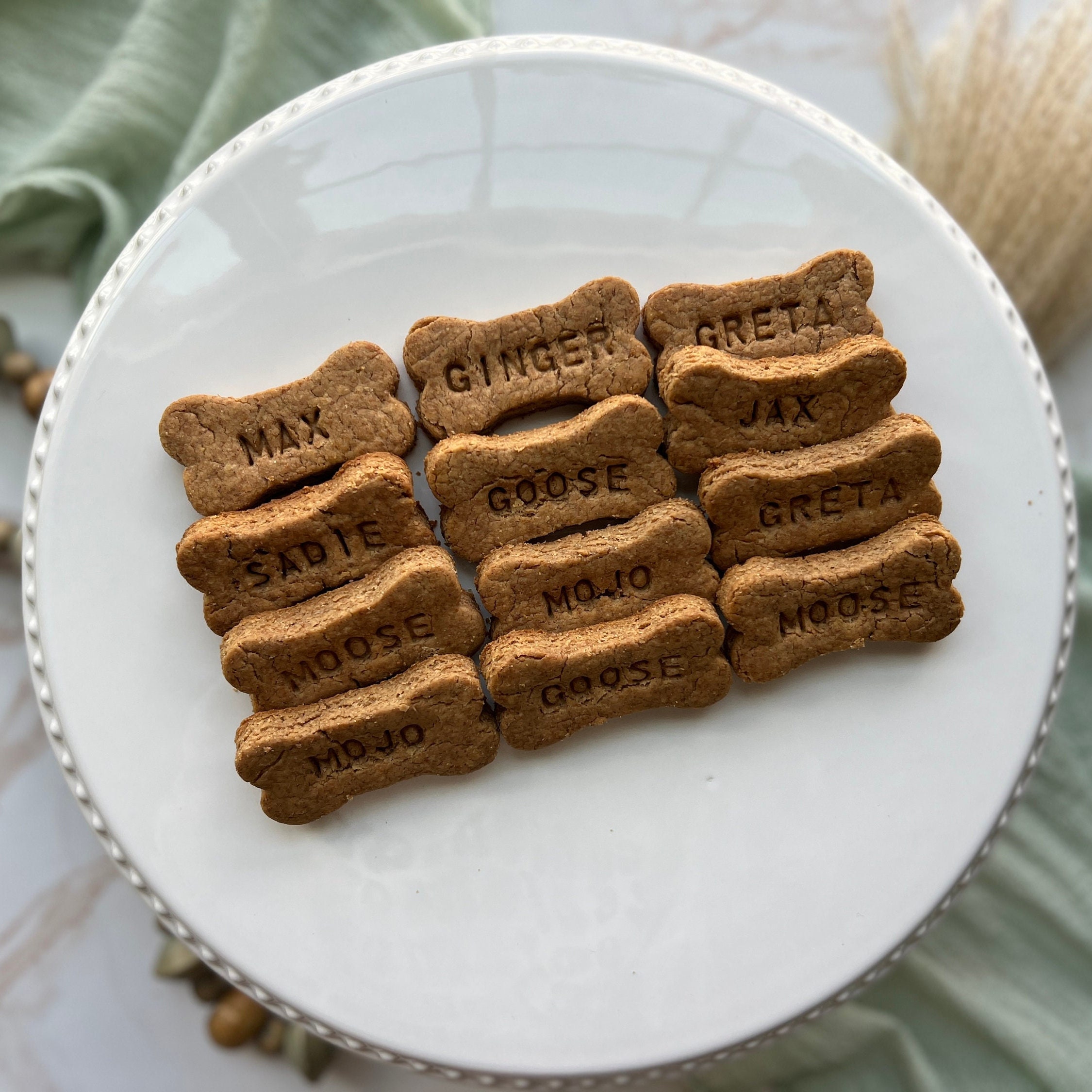 Personalized Peanut Butter Dog Bone Treats: Custom Puppy Gift Box - Etsy