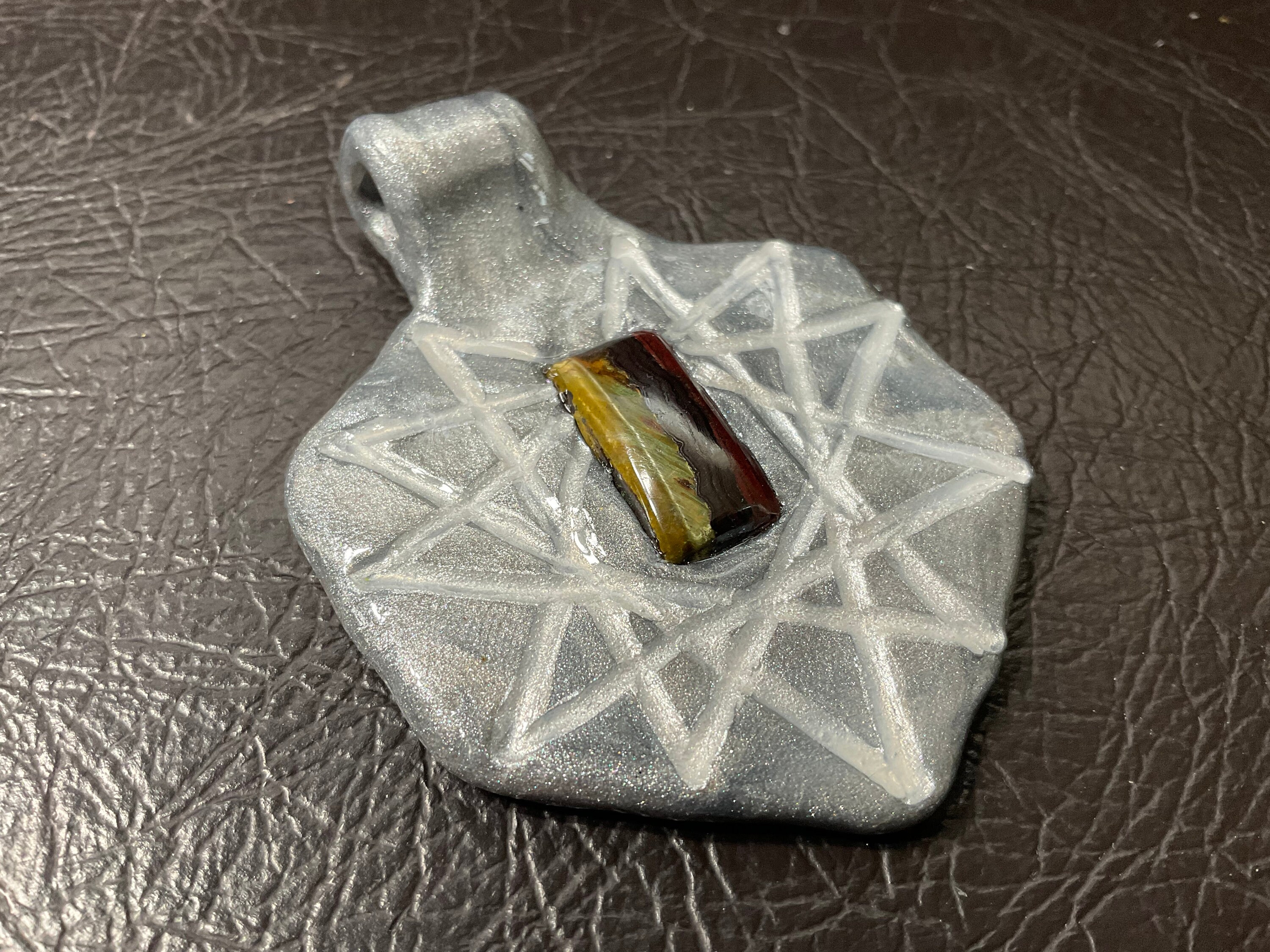 Xemheka Hexagon-shaped Red Tiger’s Eye Pendant Handcrafted Hendecagram ...