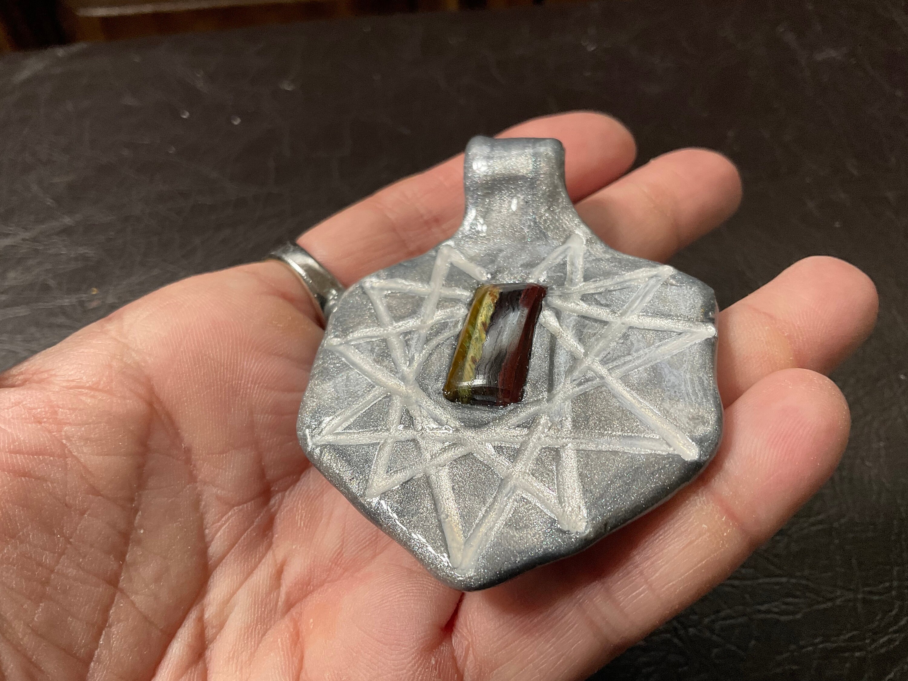 Xemheka Hexagon-shaped Red Tigers Eye Pendant Handcrafted Hendecagram ...