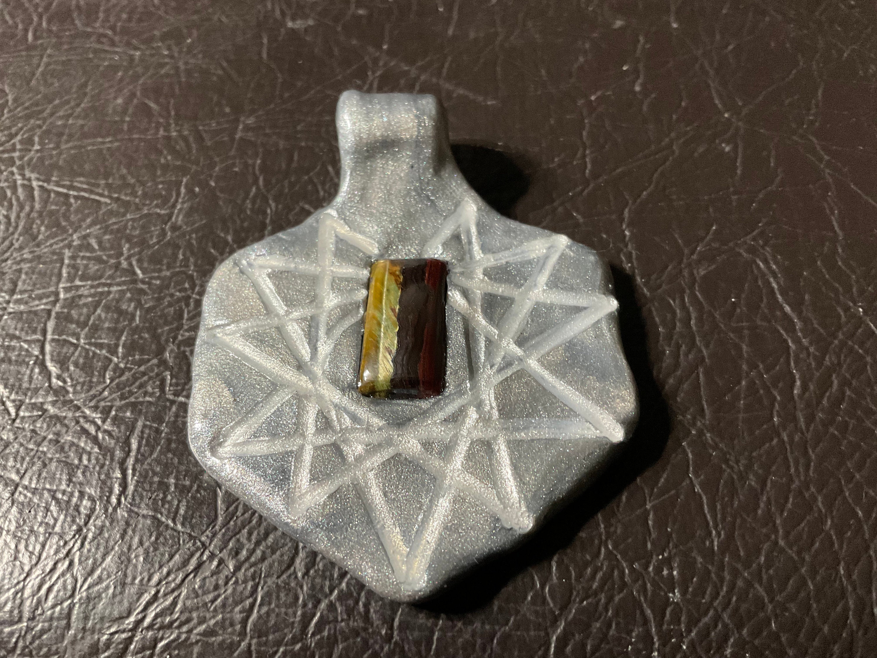 Xemheka Hexagon-shaped Red Tiger’s Eye Pendant Handcrafted Hendecagram ...