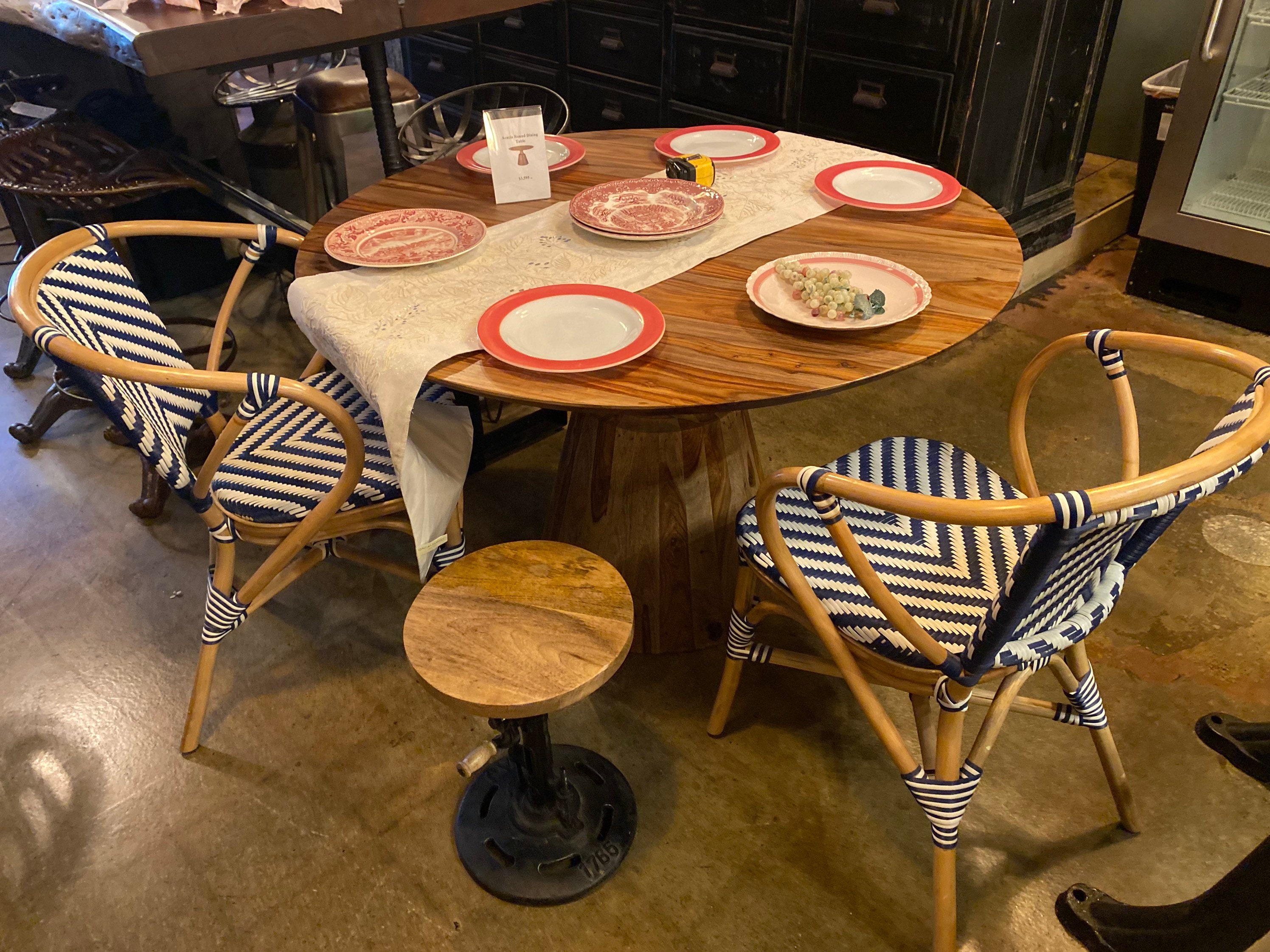 Solid Acacia Table - Etsy