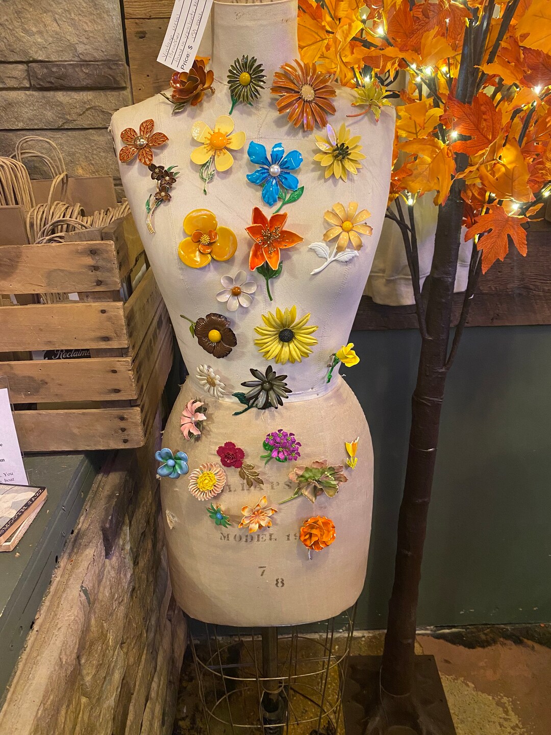 Vintage 1975 Wolf Dress Form-new York - Etsy