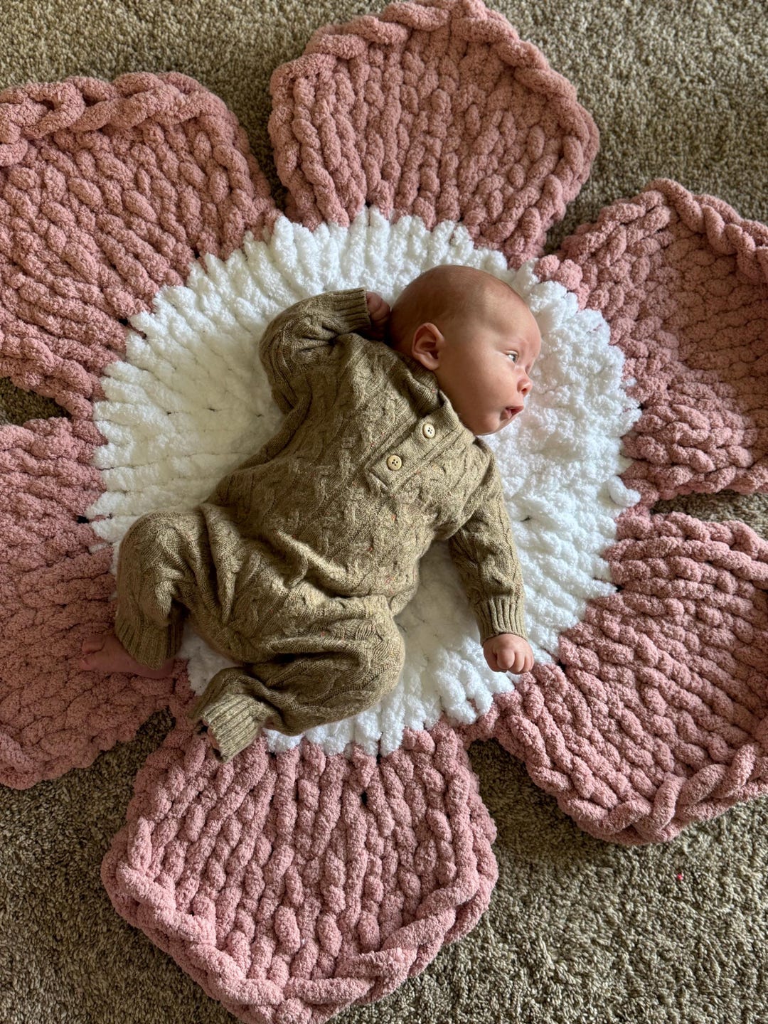 Chunky Hand Knit Flower Rug – Baby Playmat, Soft Nursery Decor, Newborn ...