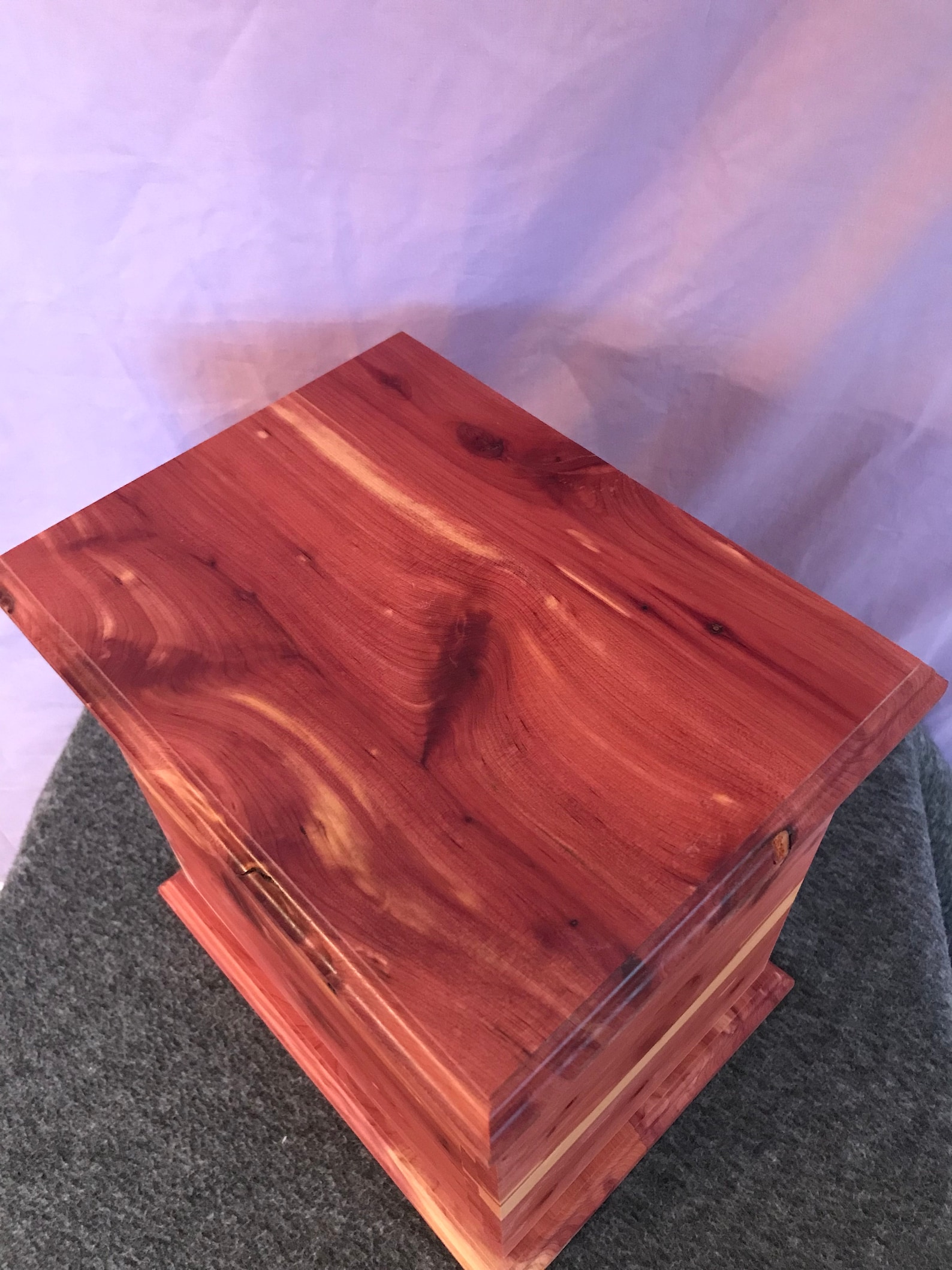 Aromatic Cedar Dovetail Cremation Urn for Human Ashes, up to 355 Pounds ...