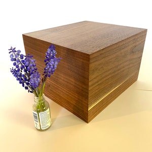 Minimalist Cremation Urn-black Walnut, for Adult Human Ashes, up to 280 ...