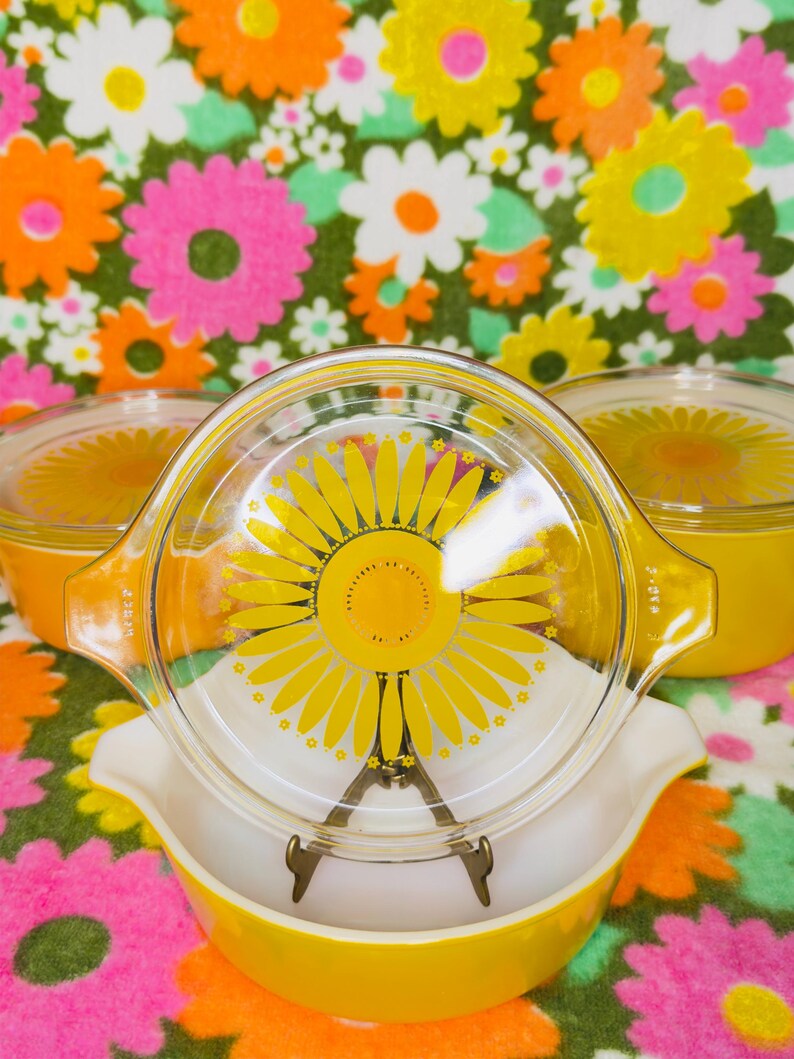 Pyrex Daisy Nesting Bowls Set of 3 - Etsy