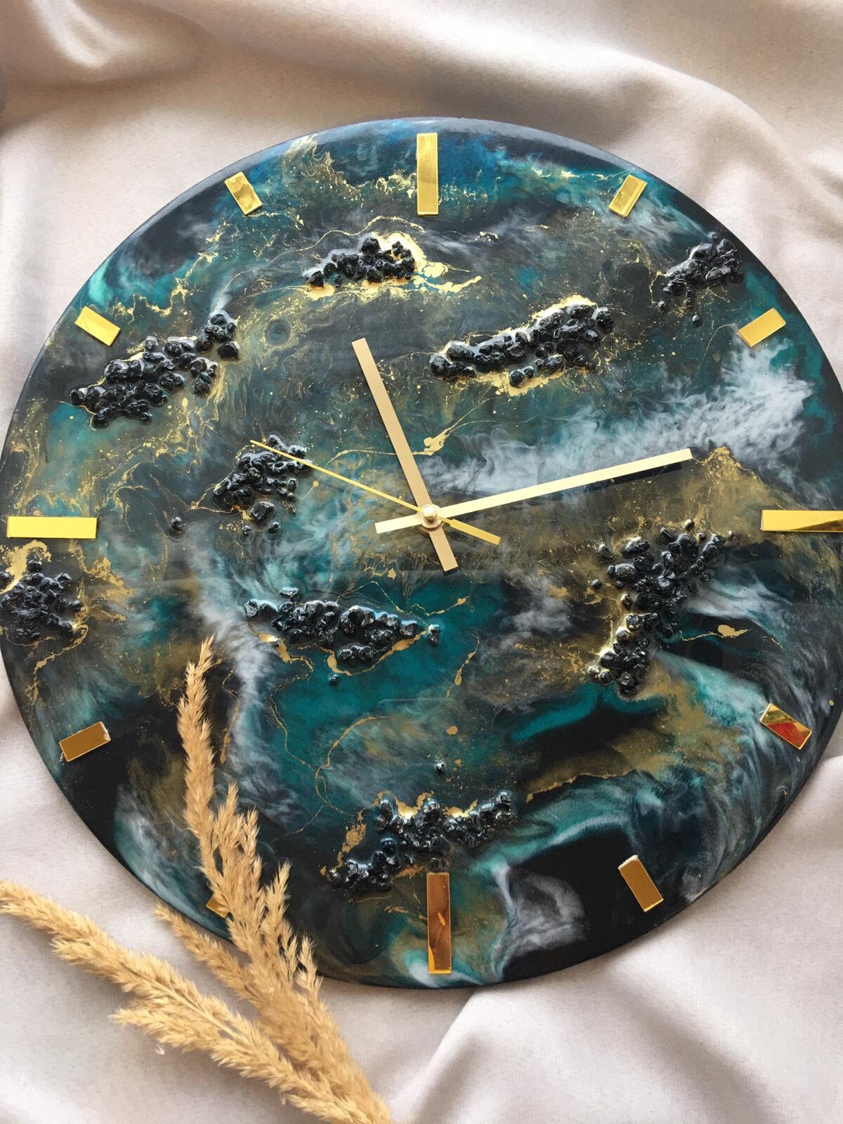 Epoxy Resin Art Wall Clock, Blue Resin Clock for Wall,modern Wall Decor ...
