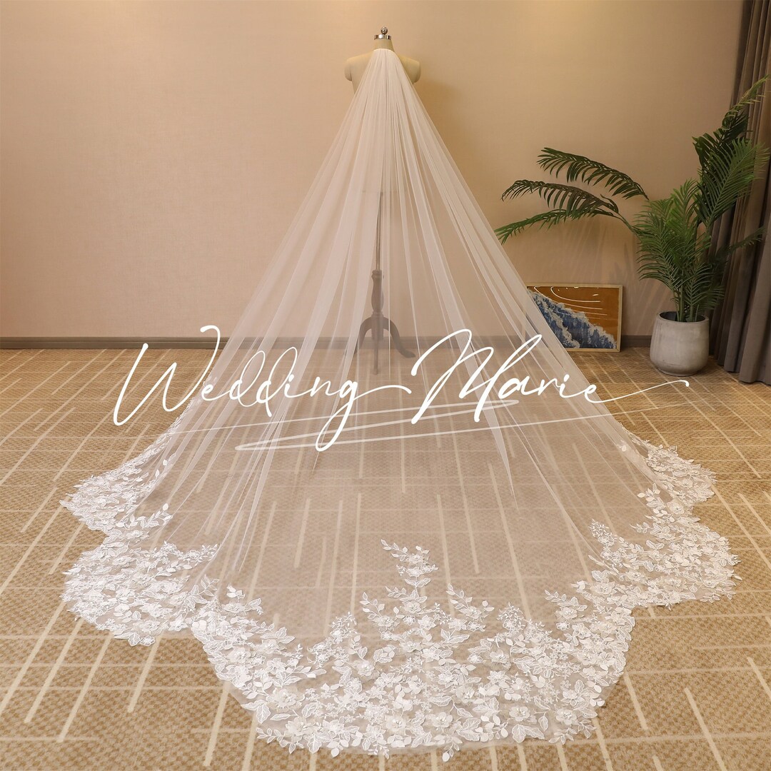 Elegant Floral Wedding Veil, Irregular Shape Bridal Veil, One Layer ...