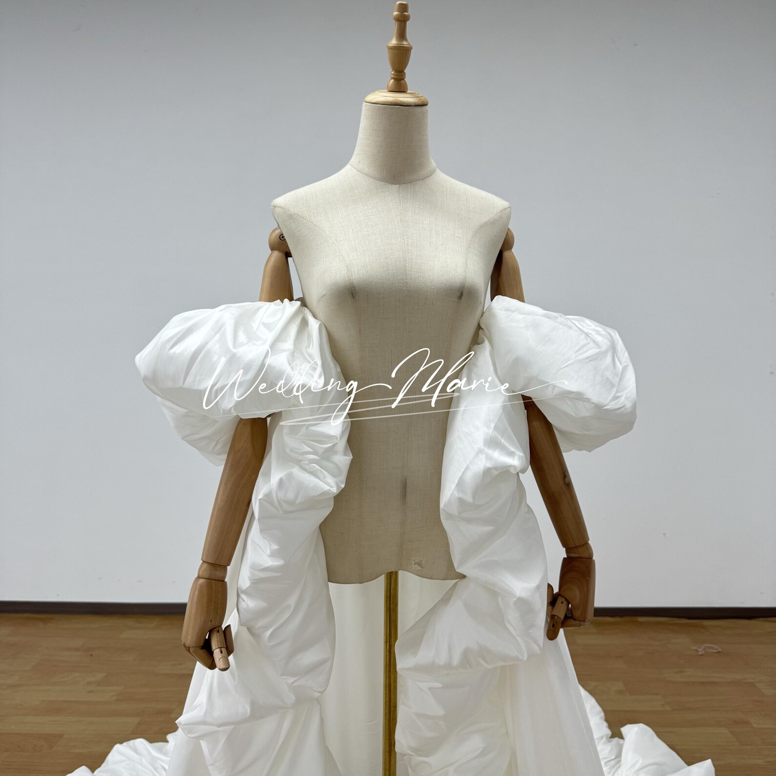 White Cape With Dramatic Train&ruffles-showstopper Beauty Pageant Cape ...
