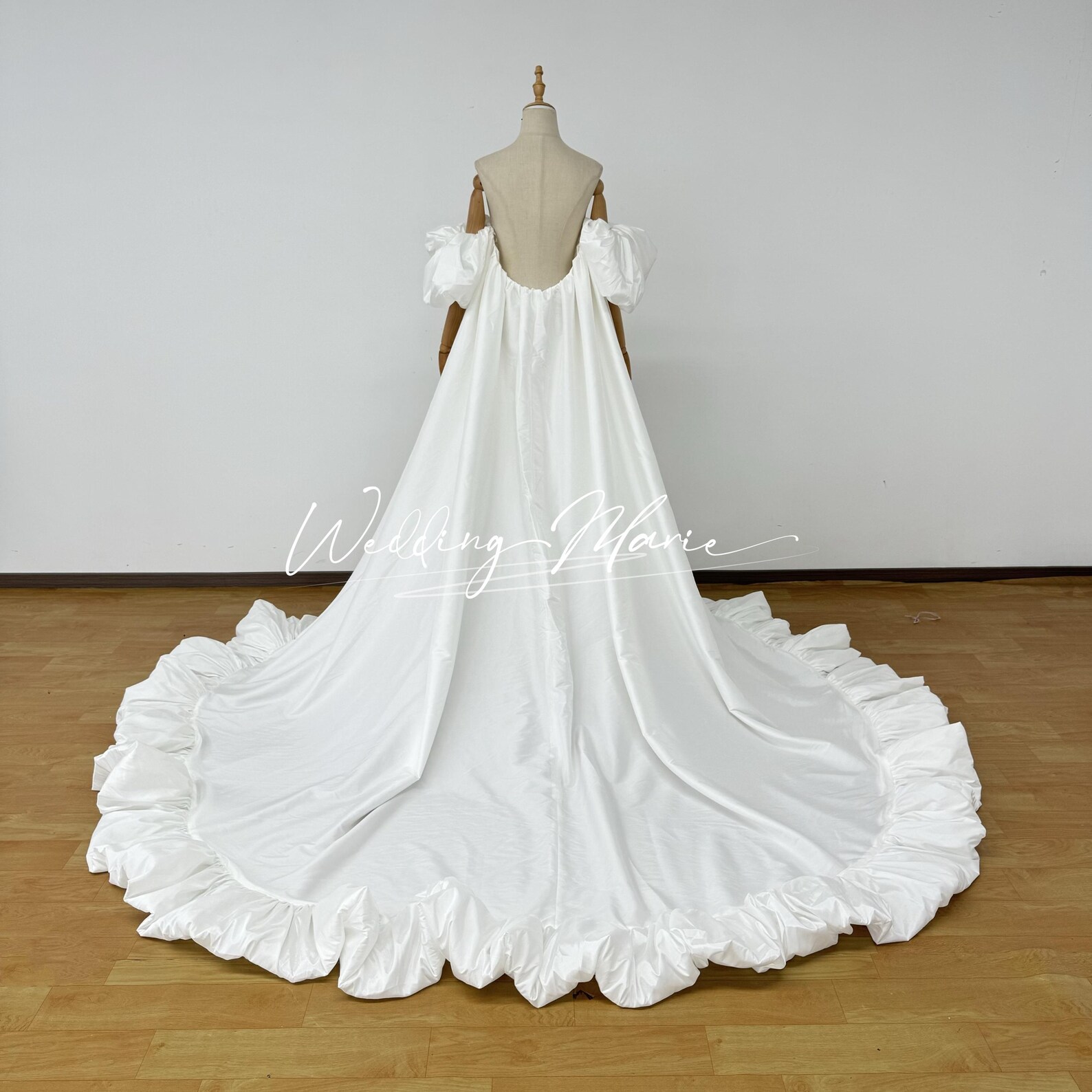 White Cape With Dramatic Train&ruffles-showstopper Beauty Pageant Cape ...