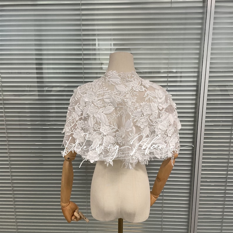 Floral Lace Wedding Capelet: 3D Flower Bridal Shawl - Etsy