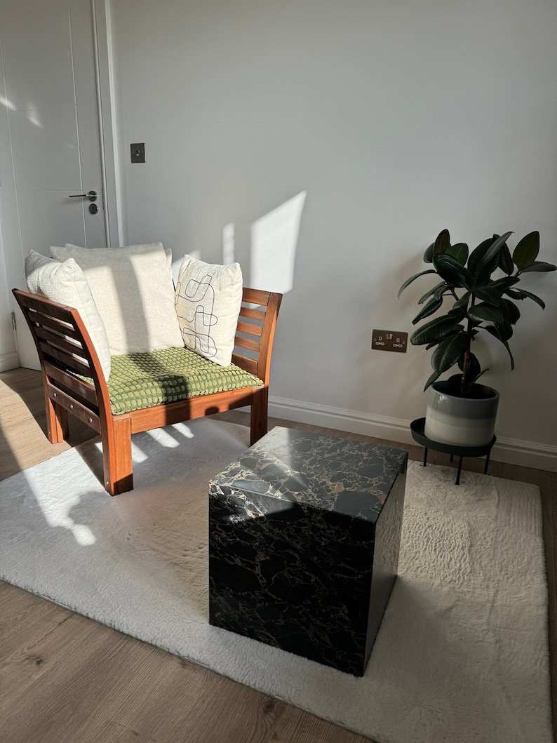 Dark Emparador Marble Plinth - Etsy UK